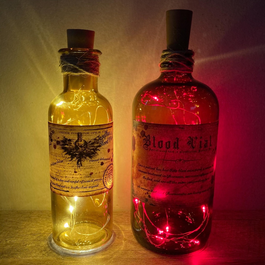 Set of Blood Vial Lamps - Hunter Health Potion - Video Game Replica ...