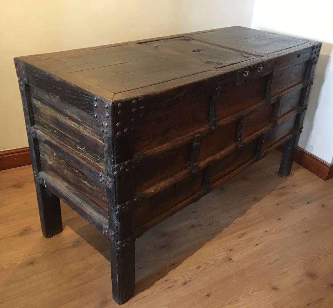 Antique 17th century Oak Coffer, Grain Kist, Old Chest, Beautiful ...