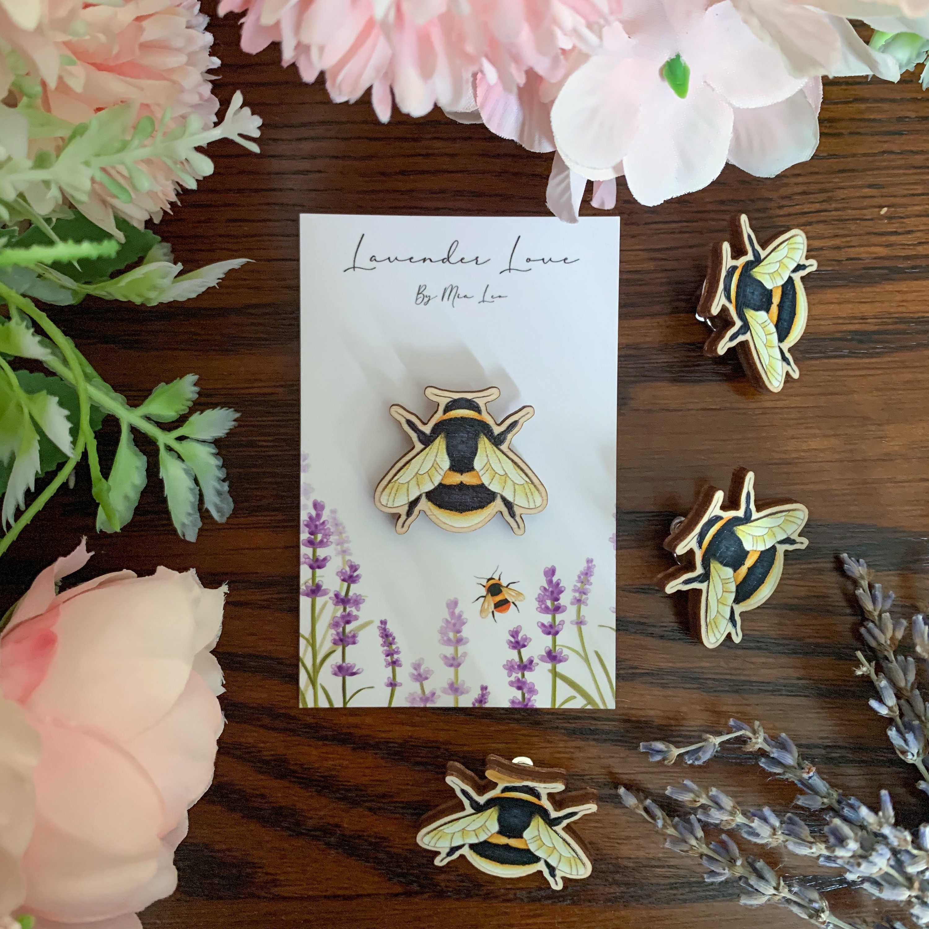 Pin de abeja de madera - Etsy España