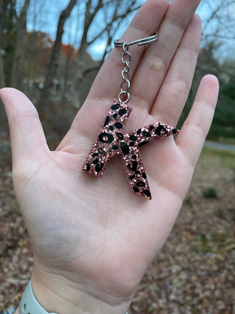 Cheetah Print Resin Letter Keychain - Etsy
