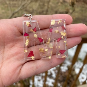 Resin Keychain With Rose Petals and Gold Flakes - Etsy