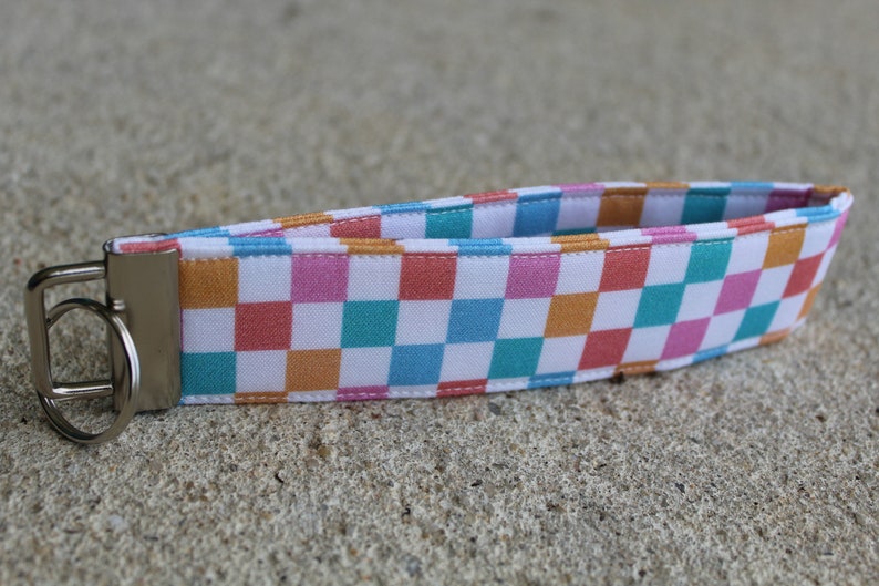 Pastel Checkered Wristlet Keychain, 90s Keychain, Keychain Wristlet ...