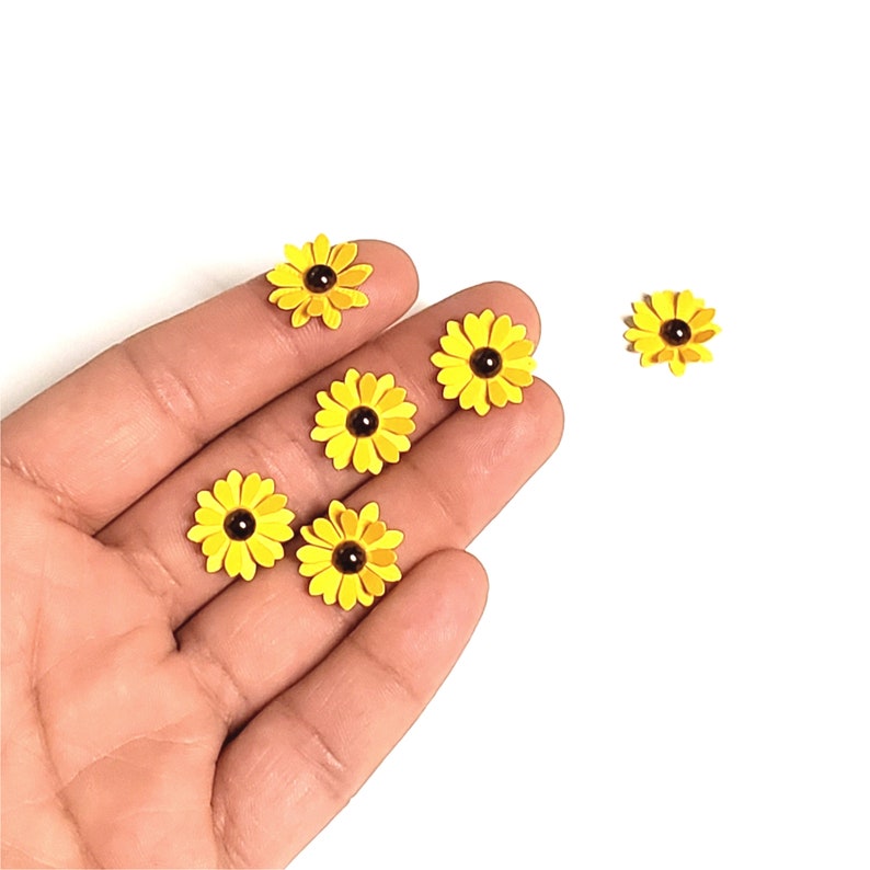 Mini Paper Sunflower Embellishments Handmade Tiny Sunflower Decorations ...