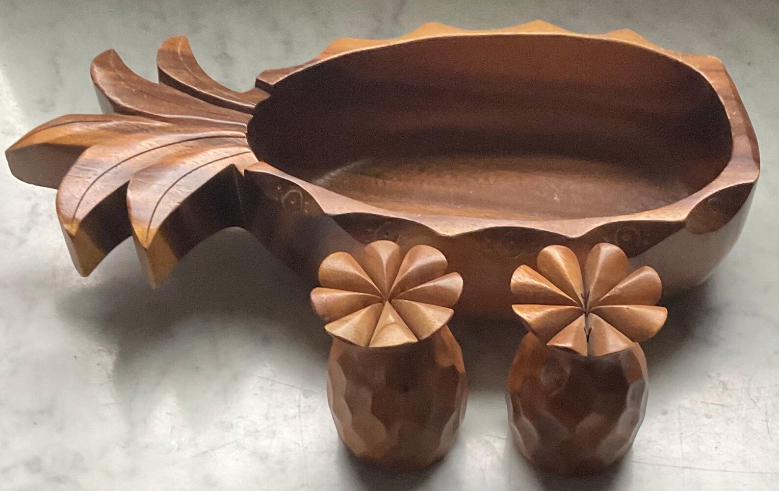 Vintage Wooden Hawaiian Monkey Pod Pineapple Serving Bowl/ S&p Shakers ...