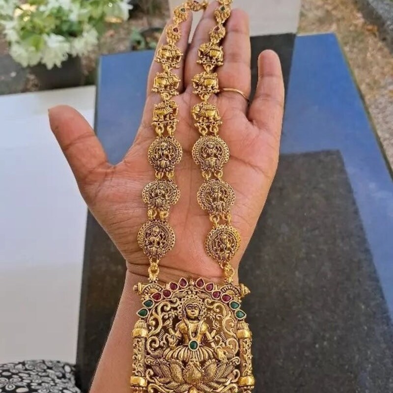 Lakshmi Pendant - Etsy