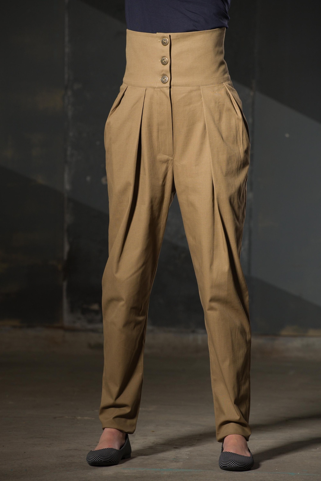 High Waisted Pleated Cargo Pants: Button Front Tapered Cotton Trousers ...
