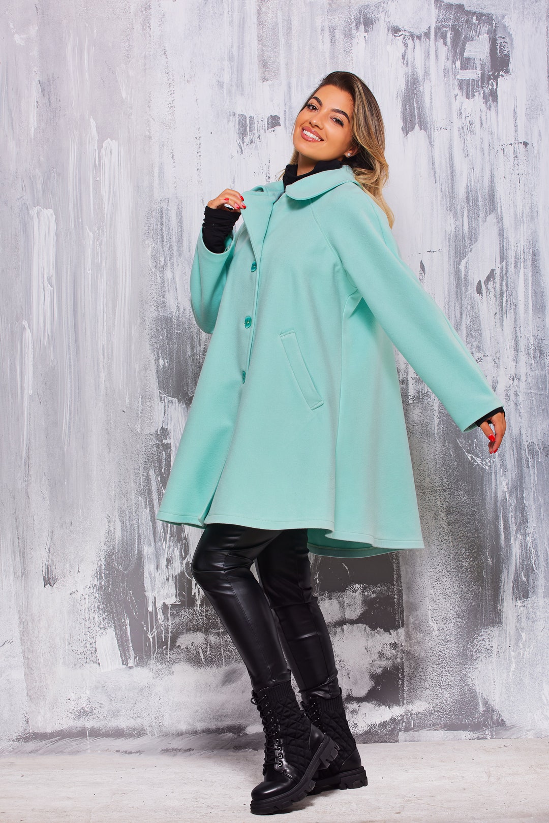 The Autumn Must-have Coat With a Round Collar and Lapel - Modernity and ...