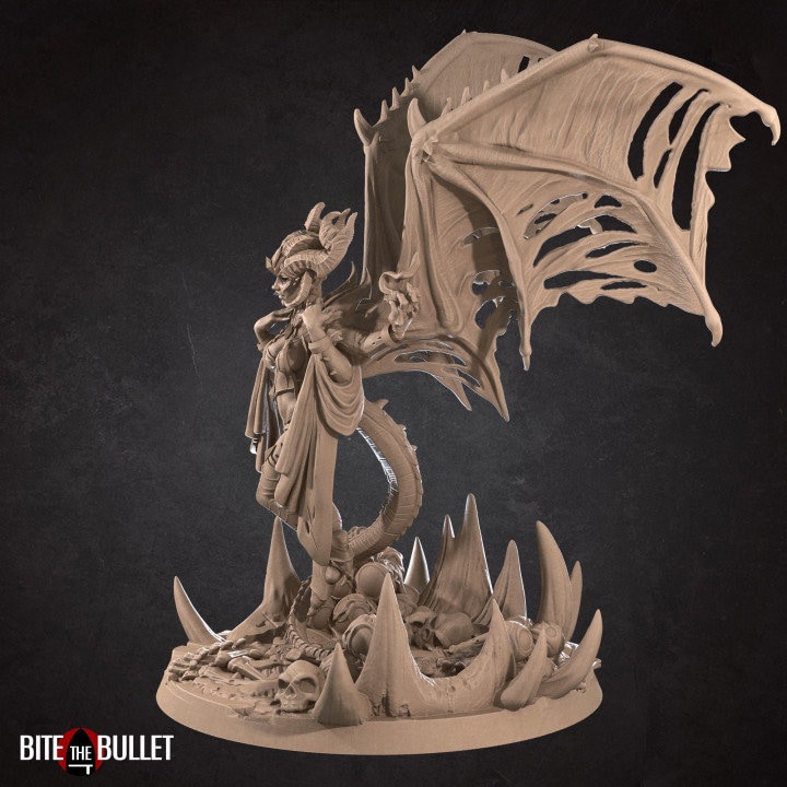 Female Demon Dragon Queen Evil Tiefling Miniature |secret Forge ...