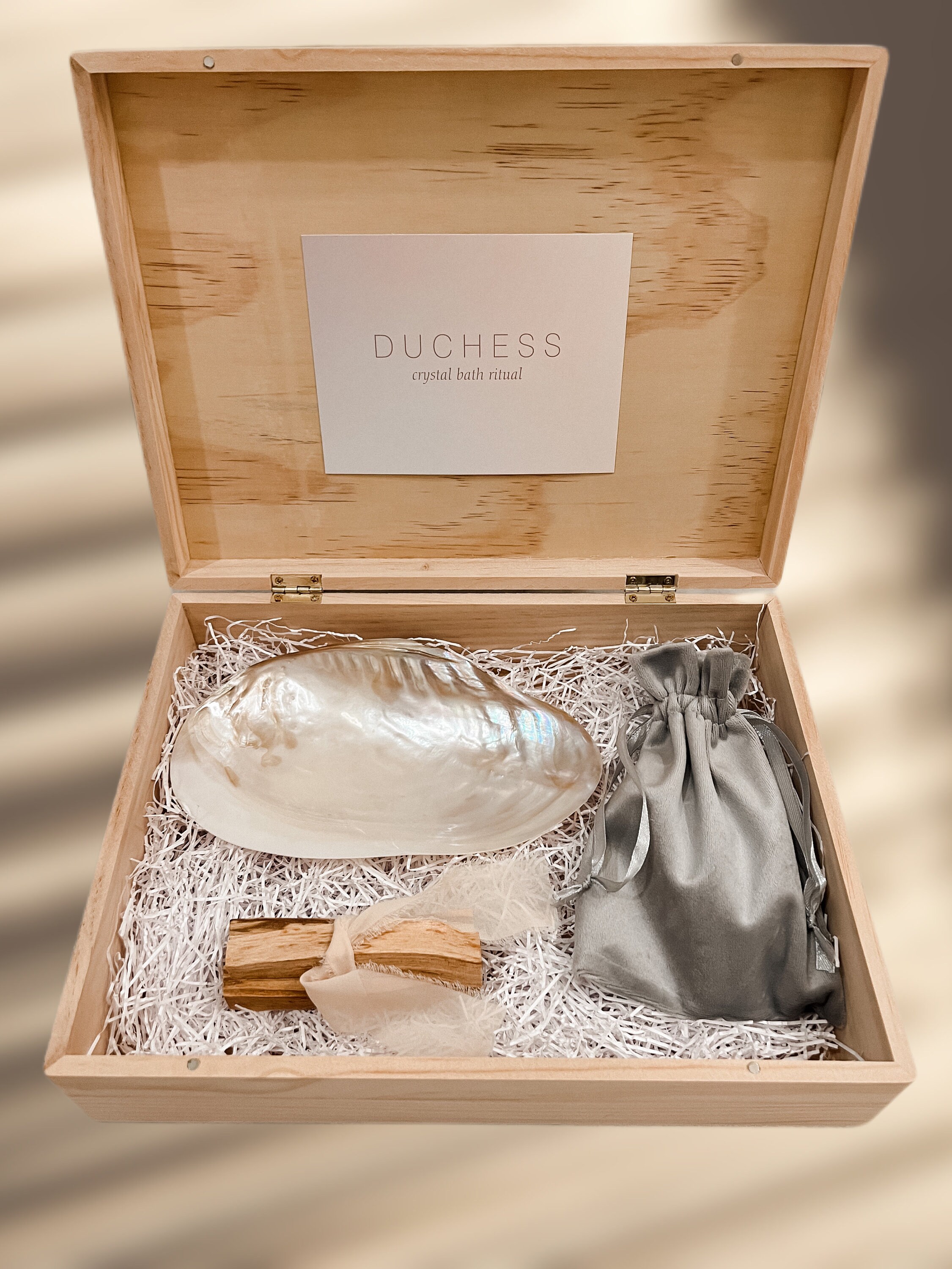 Crystal Bath Infusion Set With Mother of Pearl Shell and Choice of ...