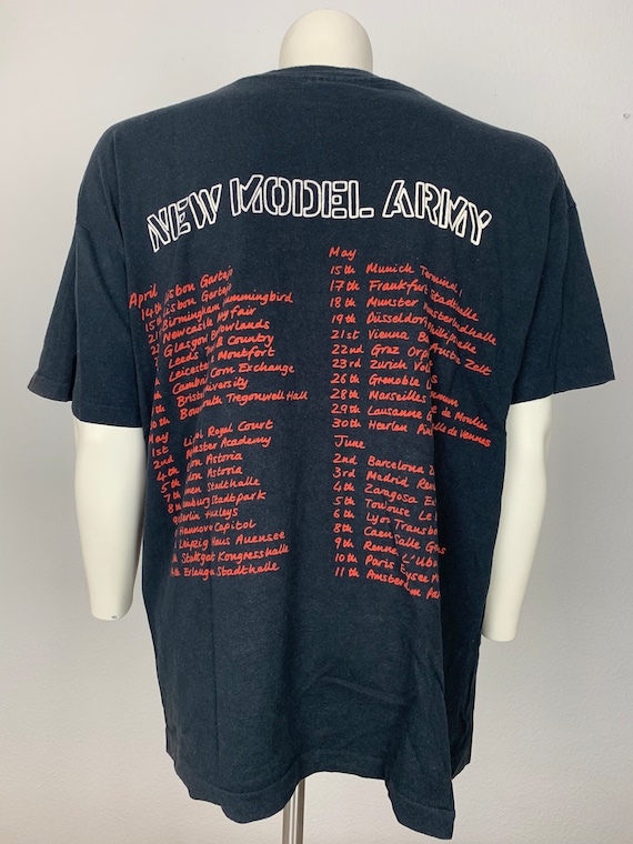 NEW MODEL ARMY 1991 T-Shirt Vintage / Kalachnikov / T… - Gem