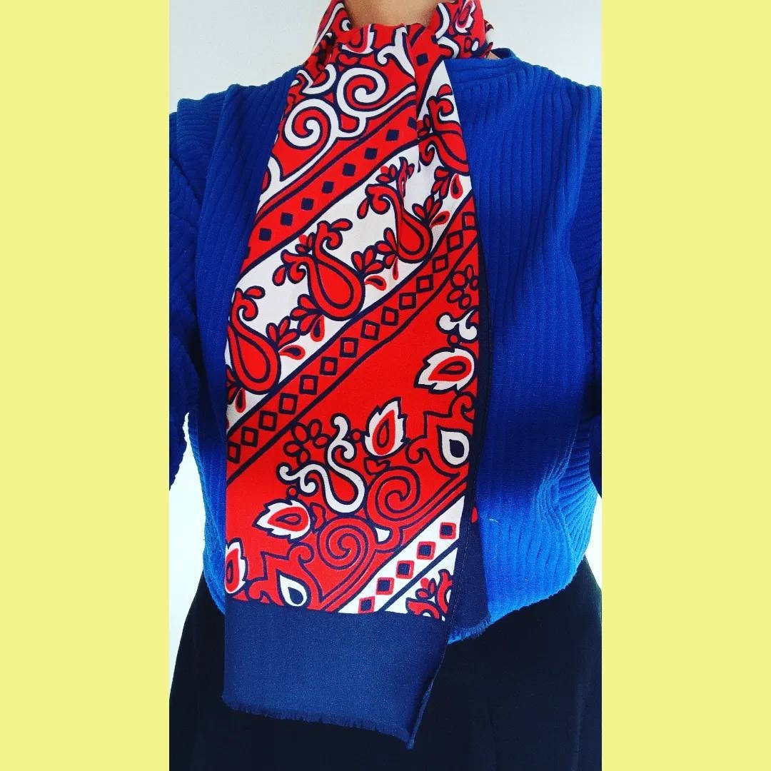 60s Red Scarf, 60s Design, Vintage Patterns, Vintage Accessory, Mod ...