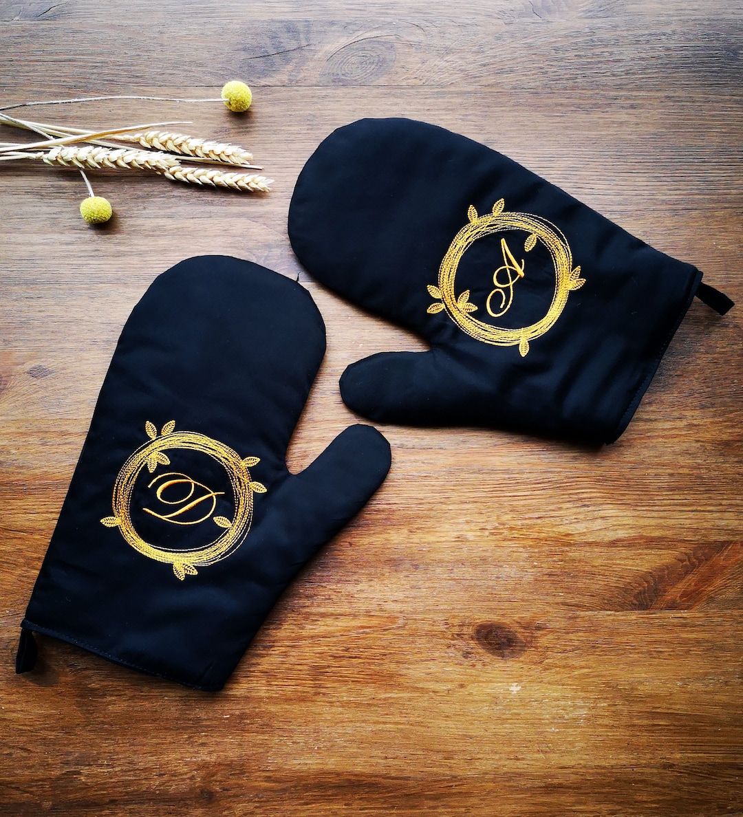 Best Gift Oven Mitt Personalized Monogrammed Yellow Embroidery Cotton ...