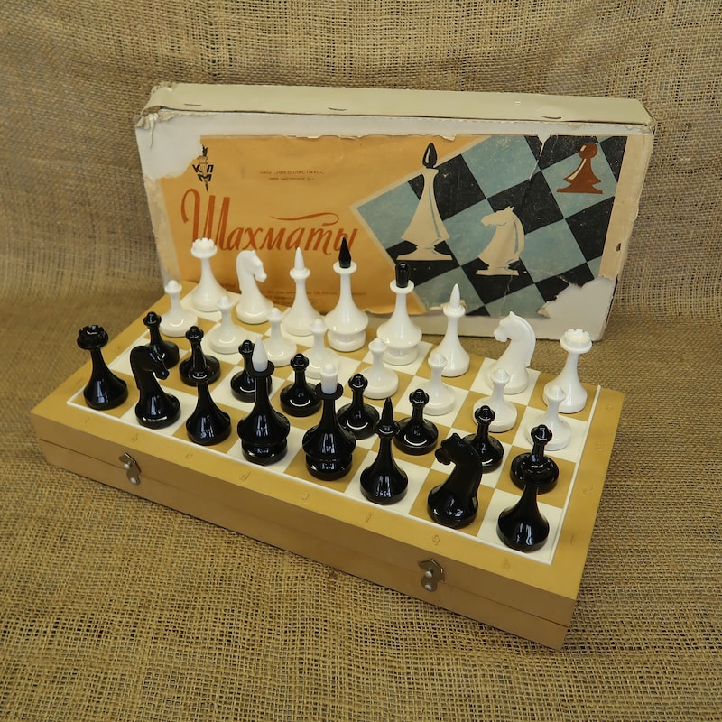 Vintage Chess - Etsy