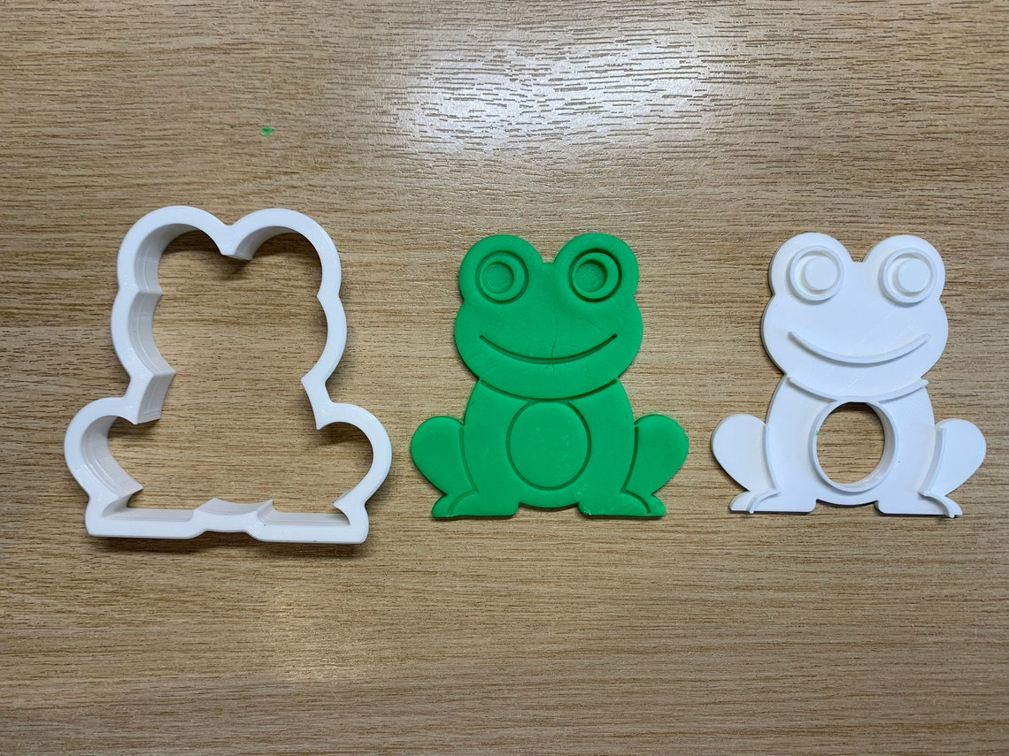 Frog Shaped Cookie Cutters With Stamps - 4 Sizes - Etsy