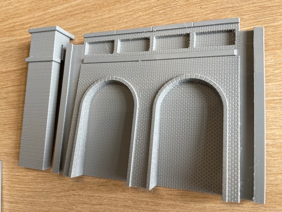 Model Train Retaining Wall