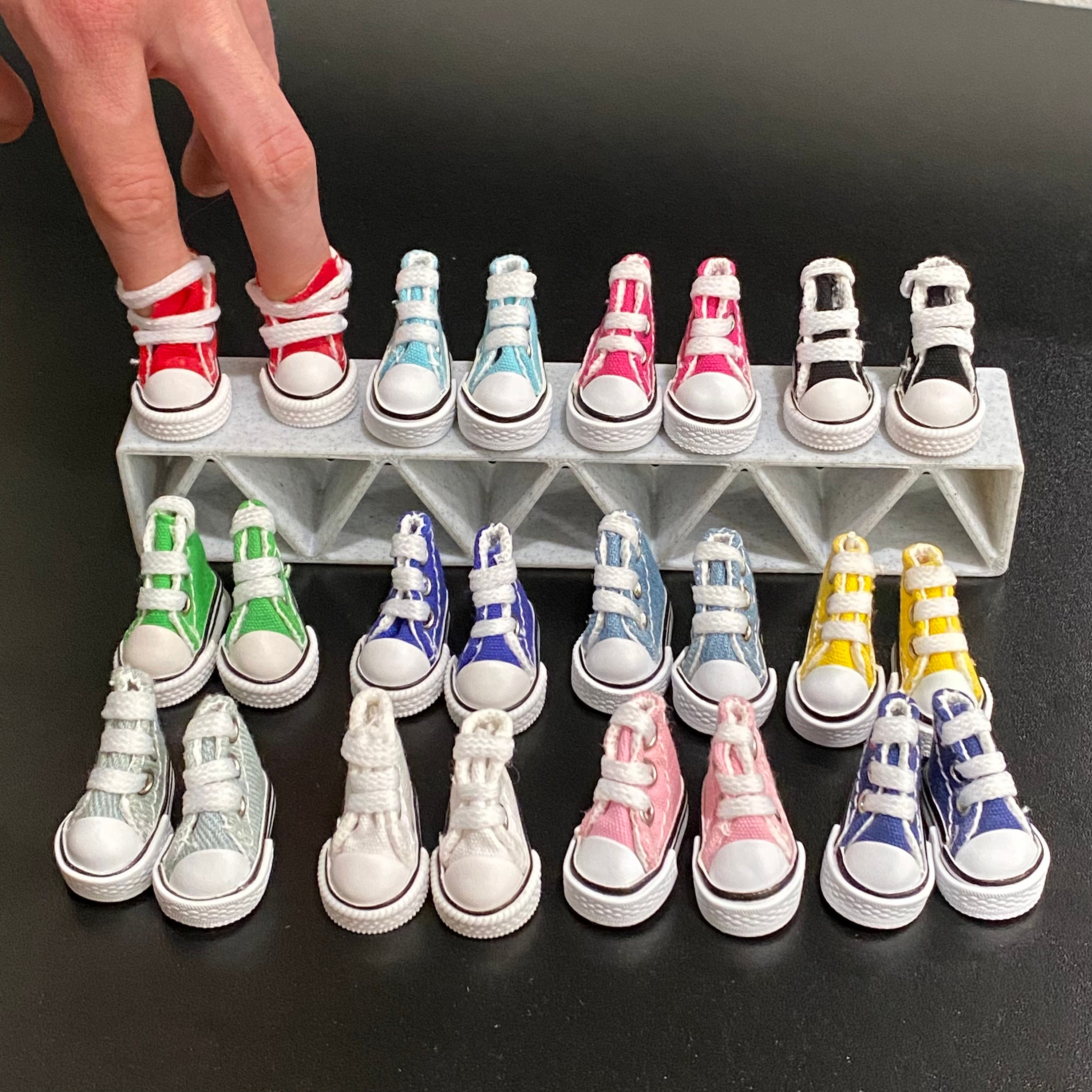 Miniature Finger Shoes for Fingerboarding and Finger Break Dance ...