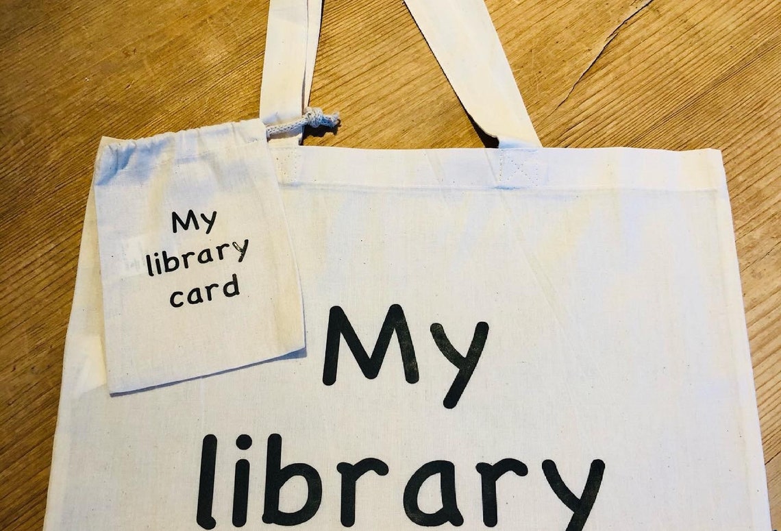 Library book bag and library card holder // kids bag // | Etsy