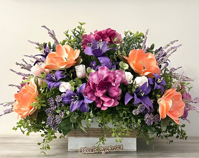 Spring Farmhouse Floral Centerpiece, Modern Farmhouse Floral ...