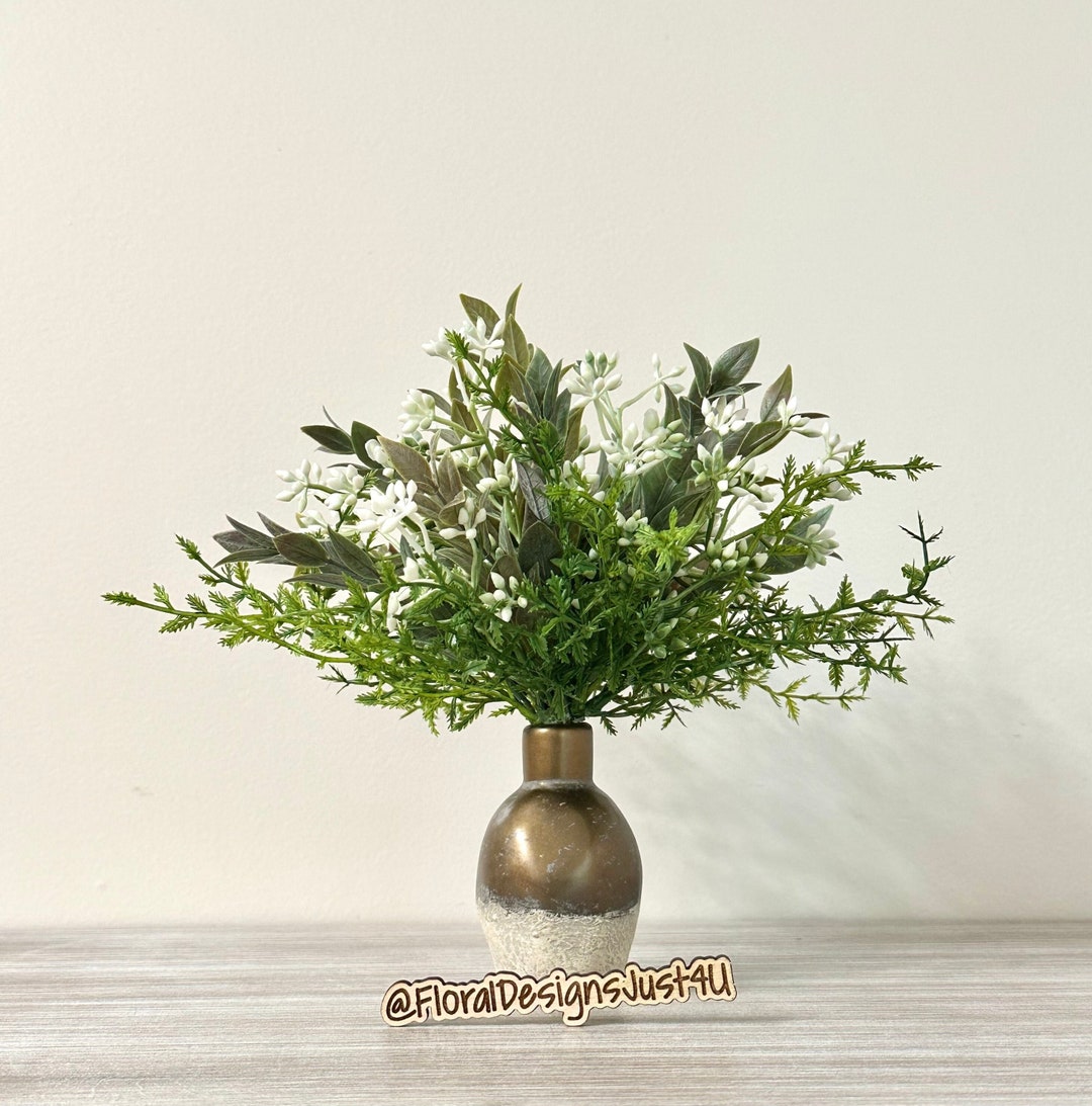 Mini Farmhouse Greenery Arrangement, Mini Greenery Arrangement ...