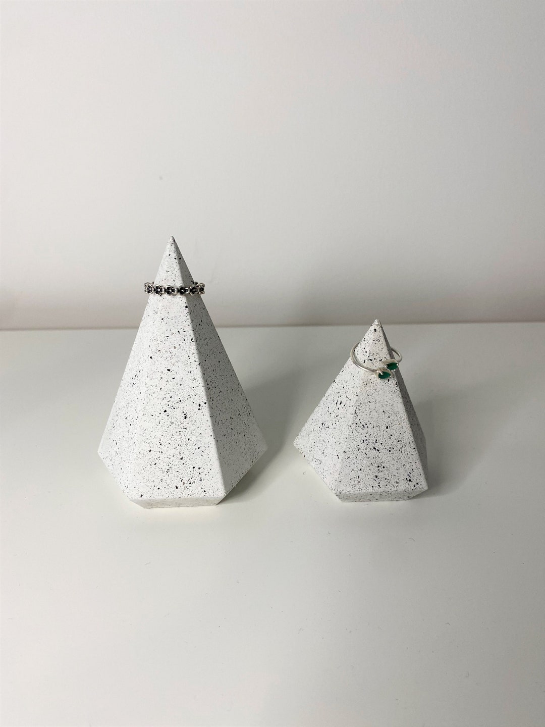 Granite Terrazzo Ring Holder | Jesmonite Jewelry Display - Etsy UK
