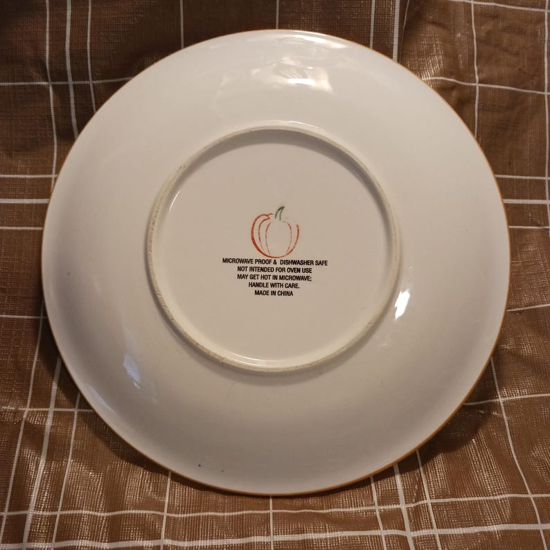 Ceramic Decorative Flying Ghost Halloween Plate - Etsy