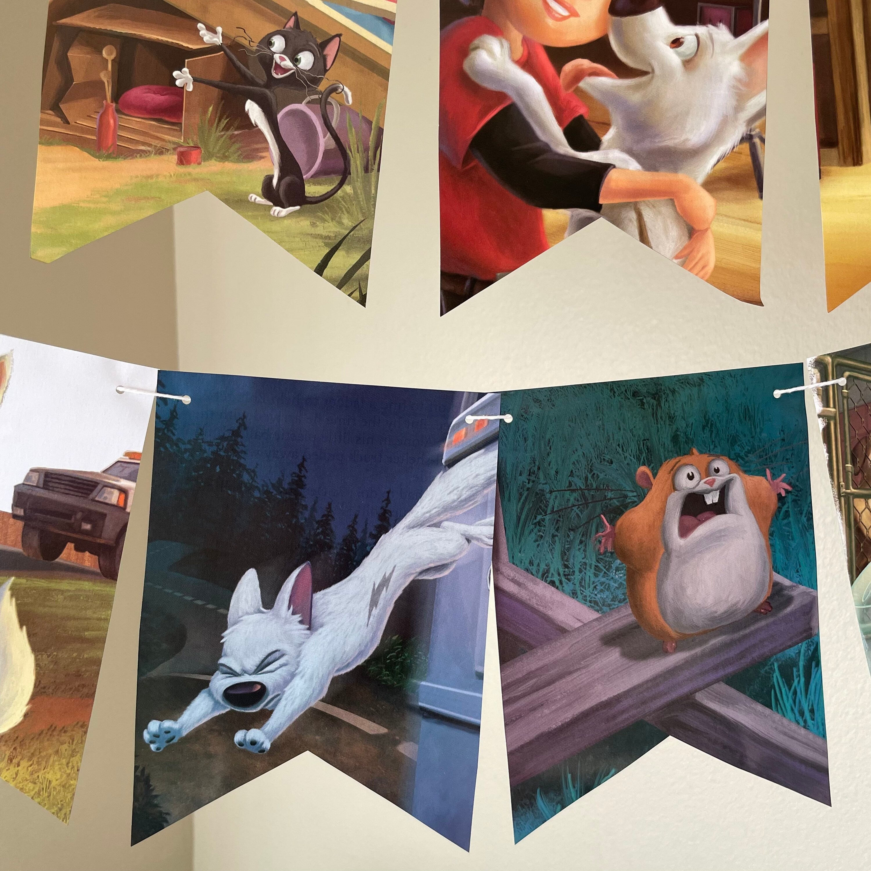 Disney Bolt Book Paper Garland / Bolt Book Paper Garland / - Etsy