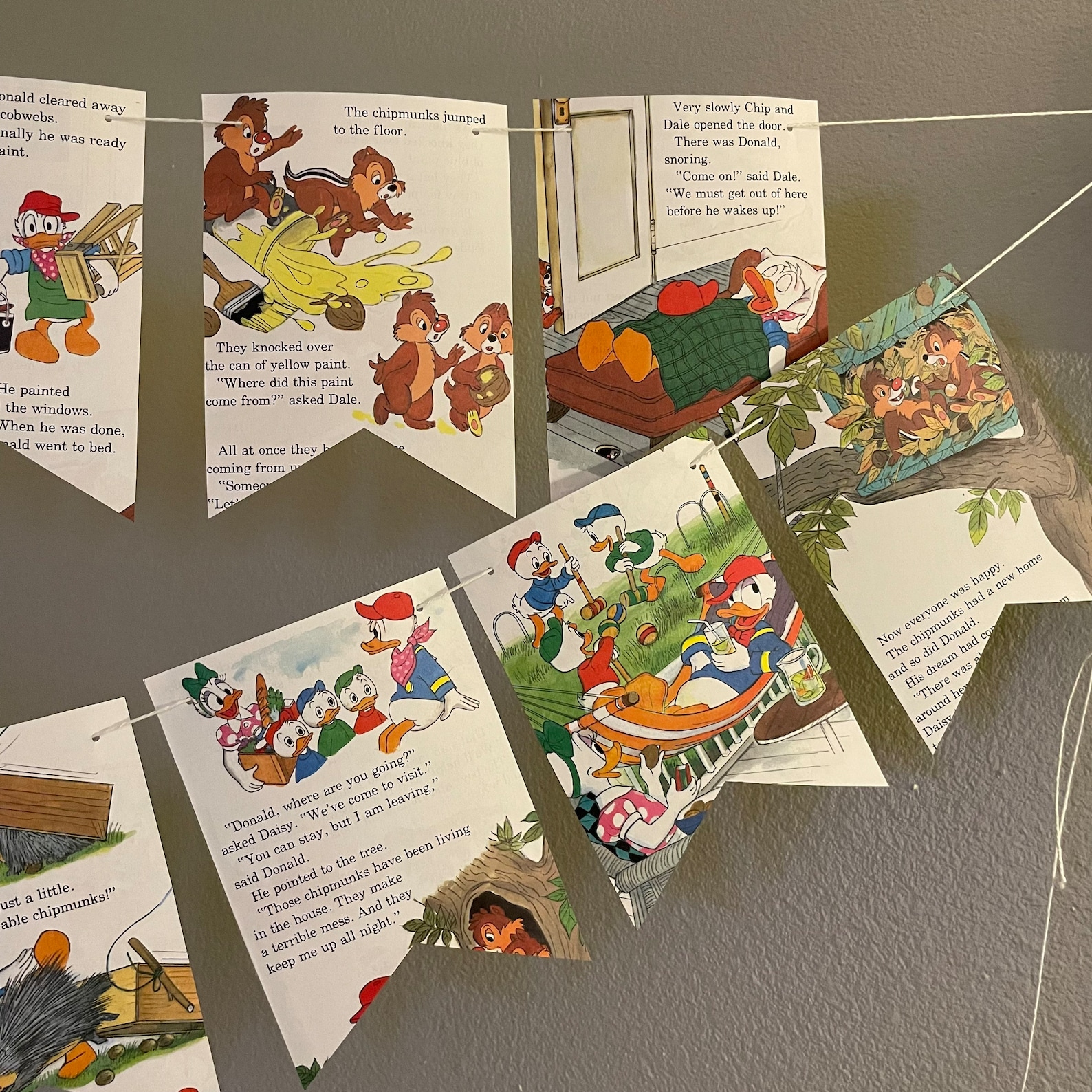 Vintage Donald Duck Book Paper Garland / Donald Duck Buys a House Book ...