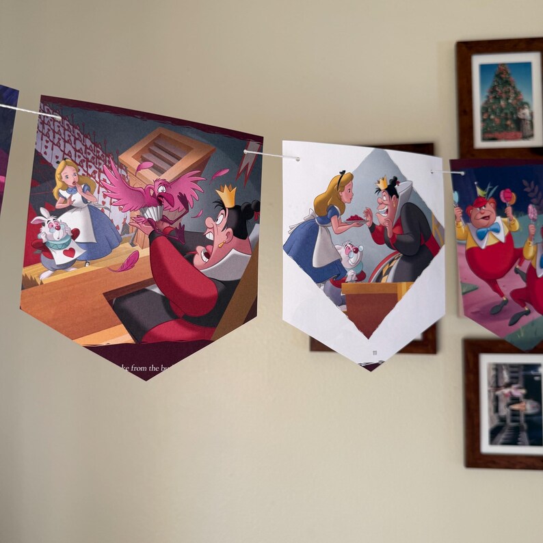 Alice in Wonderland A Snack for the Queen Book Paper Garland / Alice in ...
