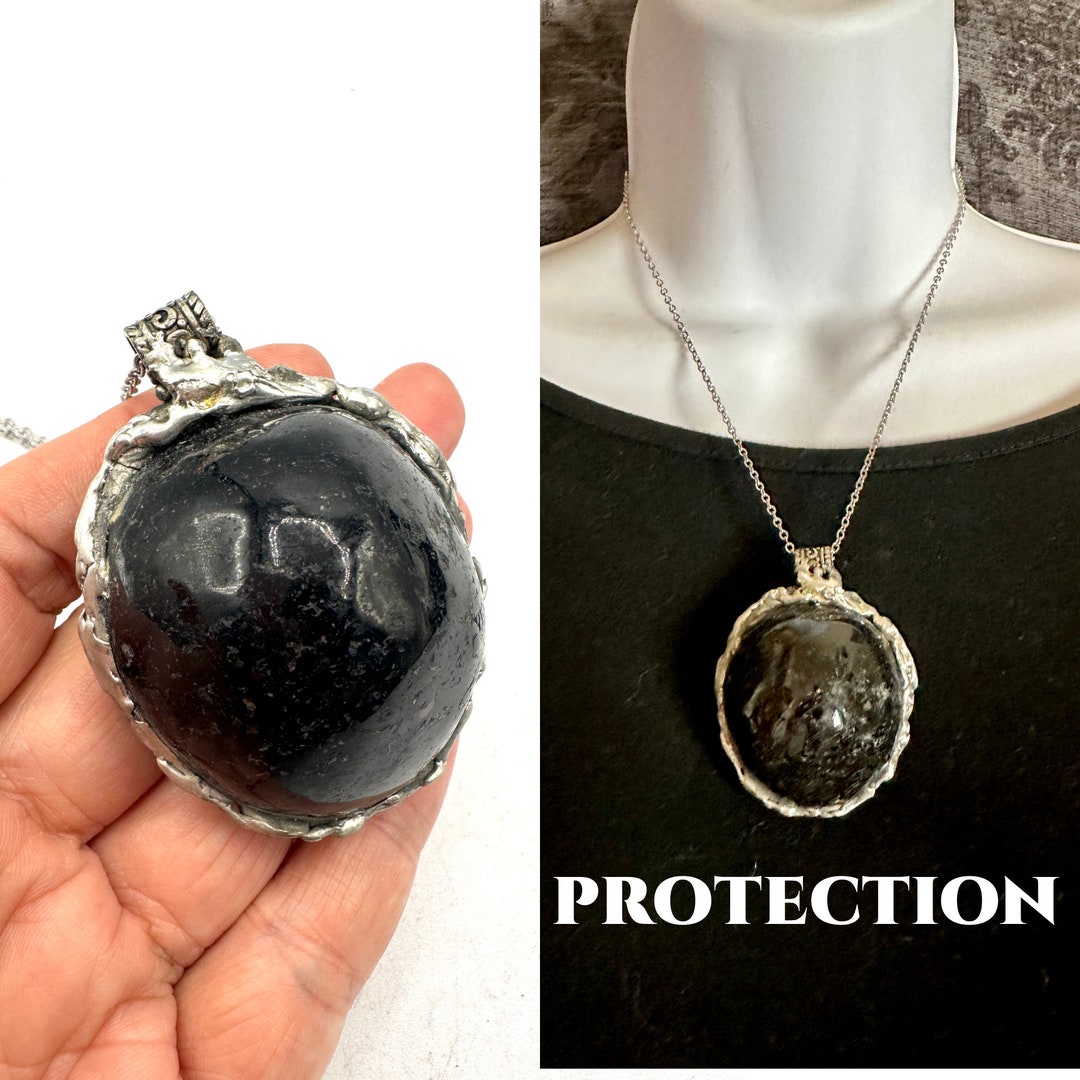 Nuummite Crystal Necklace. Vortex to Druid Warlock Merlin Evil - Etsy