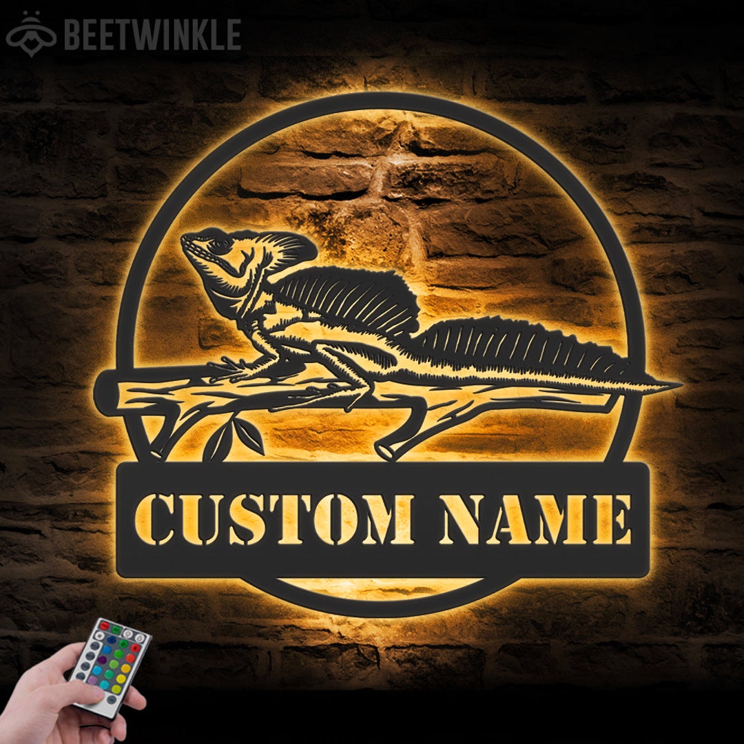 Custom Green Basilisk Lizard Metal Wall Art LED Light Personalized ...