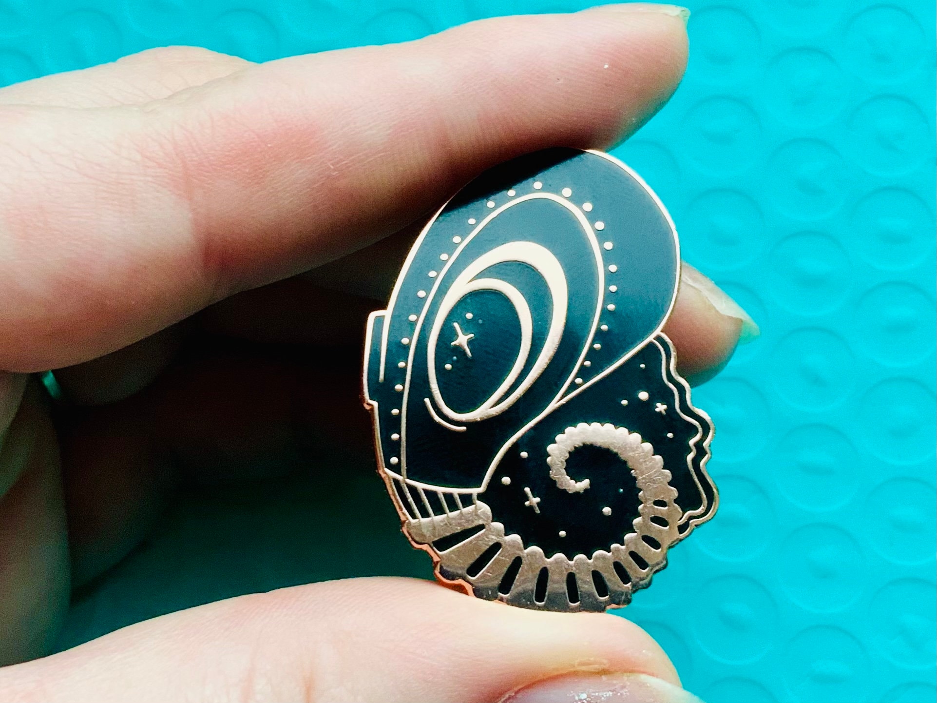 DREAM HELM 38mm / 1.5 Inch Copper Hard Enamel PIN Sandman - Etsy