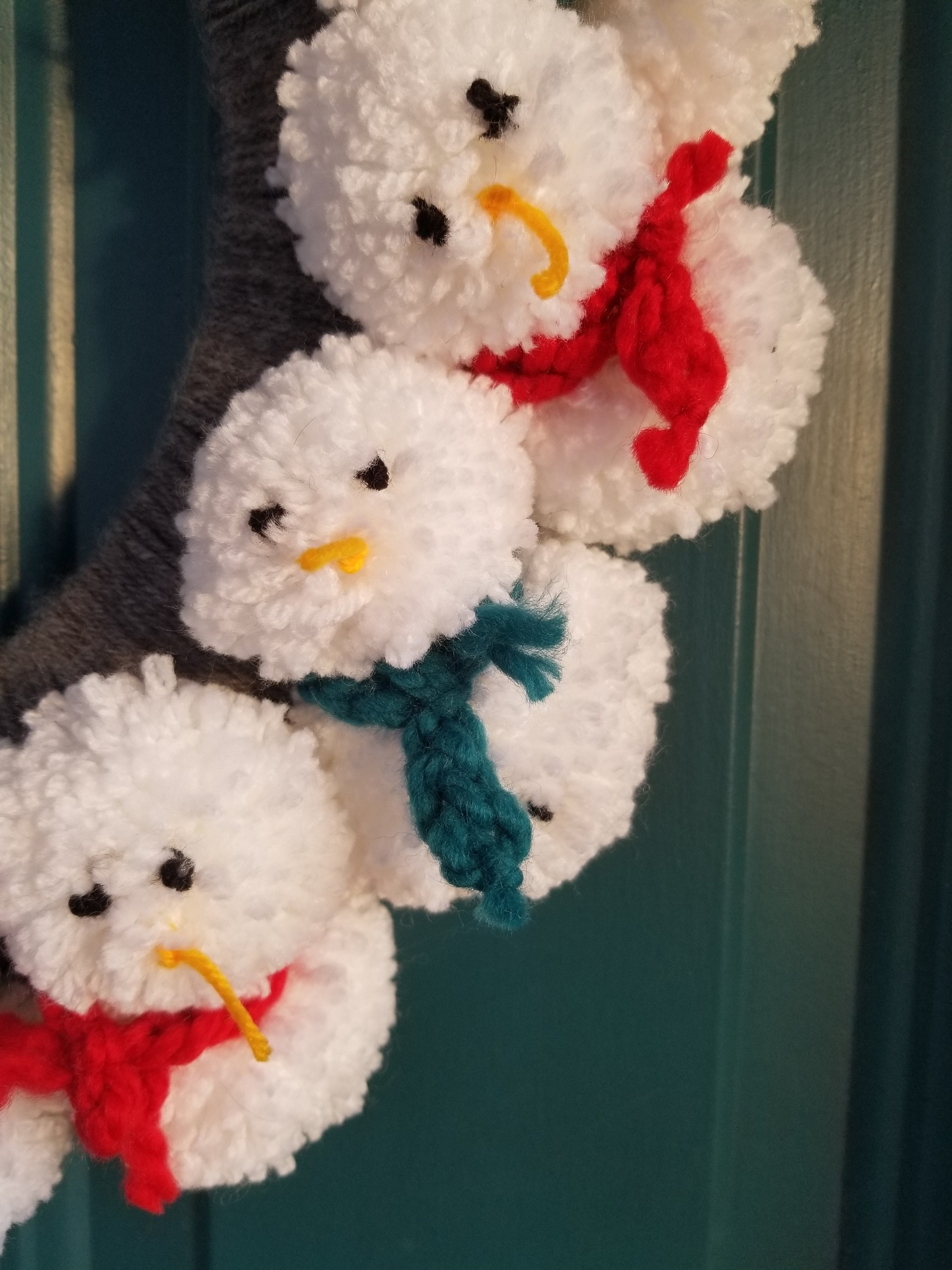 Pom pom snowman wreath | Etsy