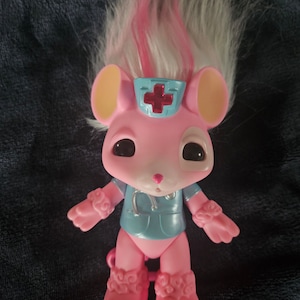 Zelfs Pink Mouse RARE - Etsy