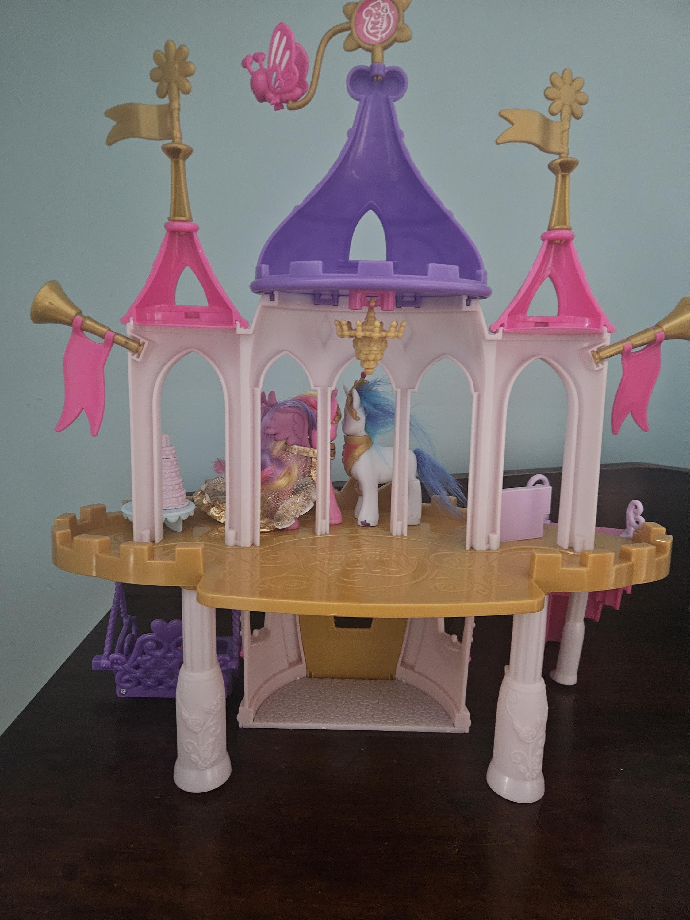My Little Pony Pony Princess Wedding Castle With Princess Cadance and ...