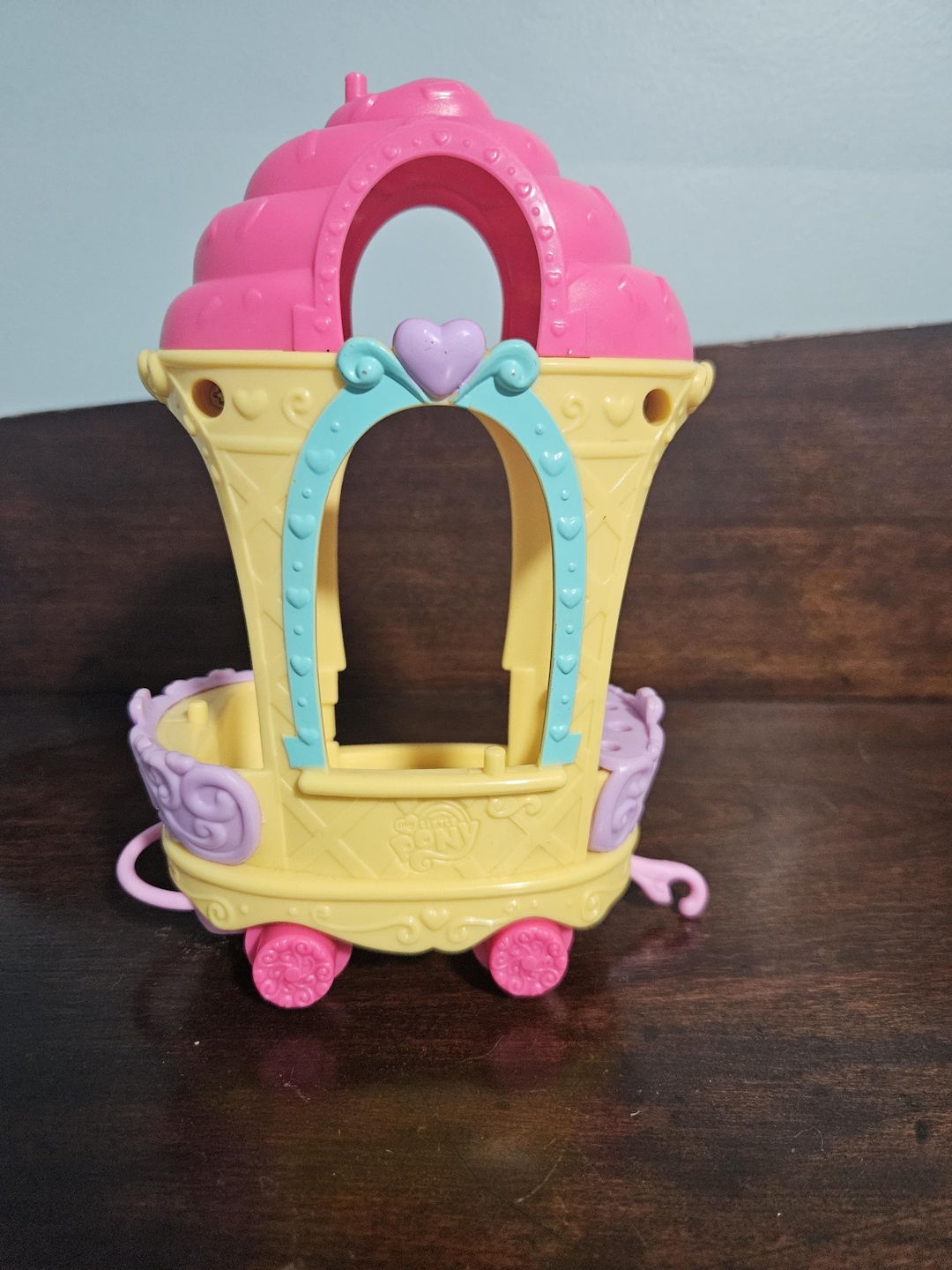 My Little Pony Friendship Express Train Around Town, Sweets Train Car ...