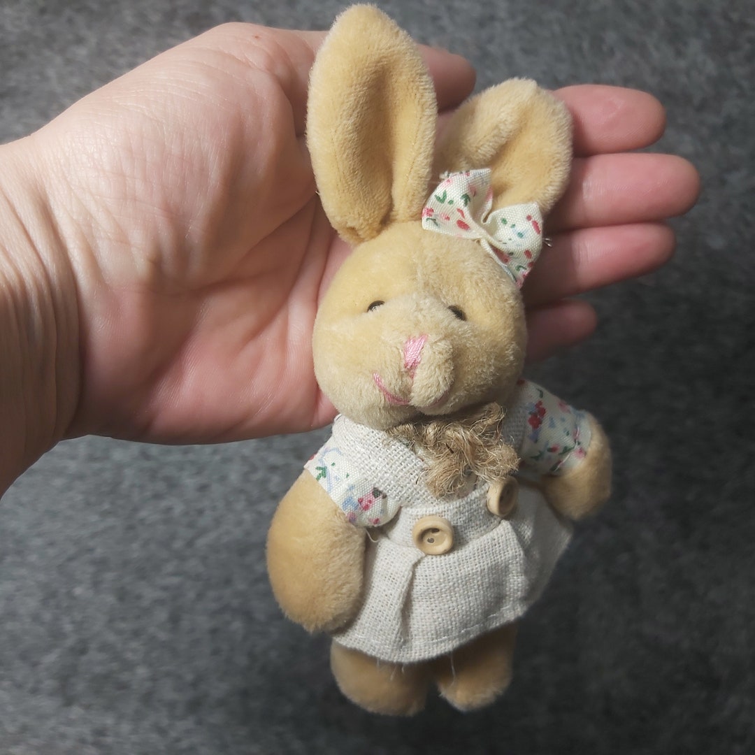 Vintage Bunny Girl Keychain Plush Vintage. Stuffed Animal Vintage Bunny ...