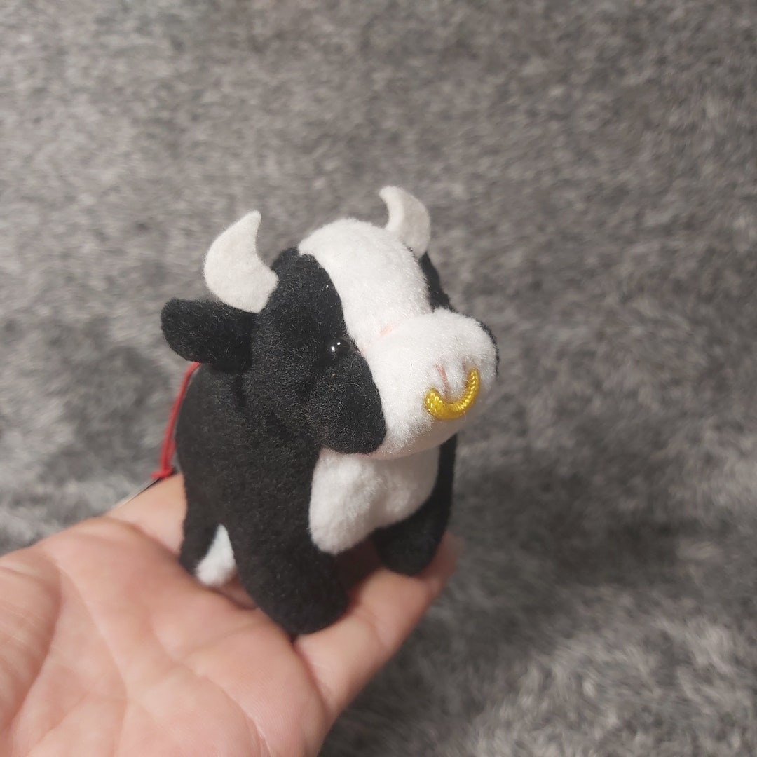 Bull Plush. Trudi Vintage. Small Bull Trudi Sweet Collection. Small ...