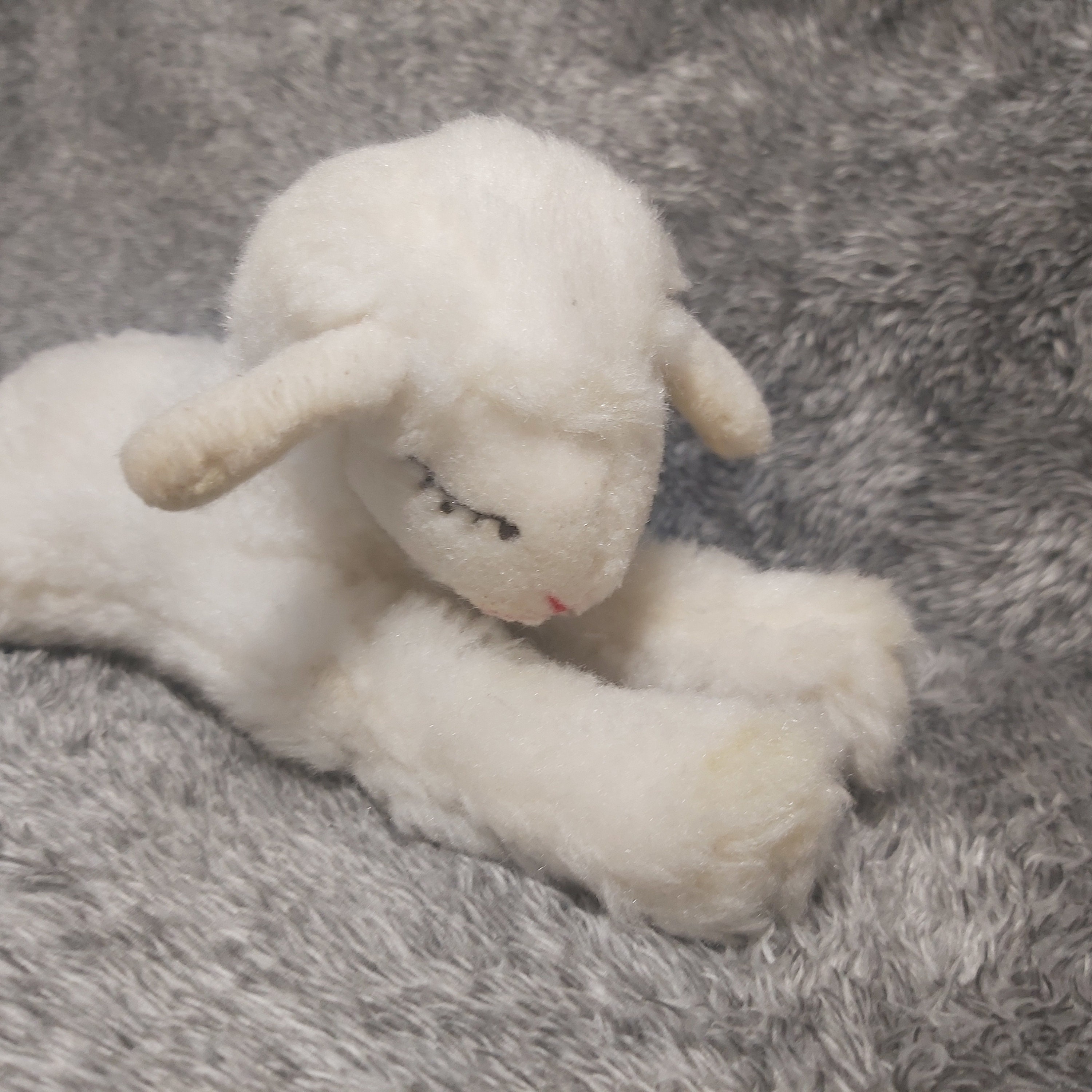 Steiff Lamb Vintage. Floppy Lamby Steiff. Sleeping Sheep Steiff Vintage ...