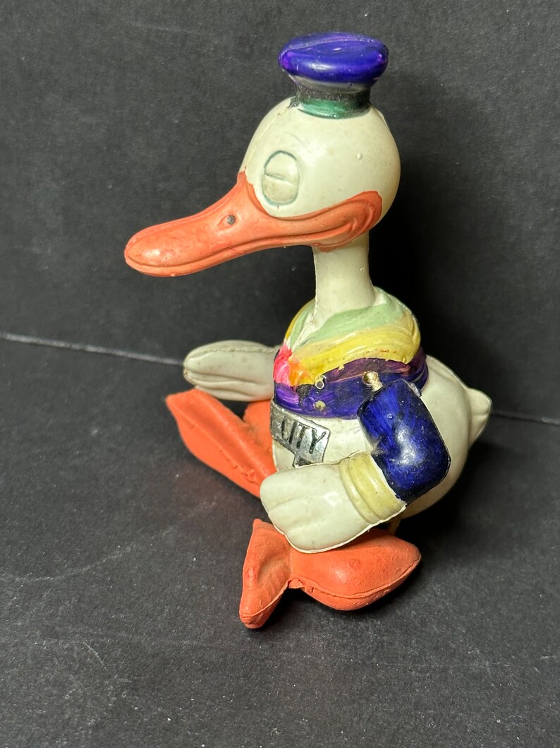 1930s Donald Duck Long Bill Winking Eye Celluloid Souvenir Salt Lake ...