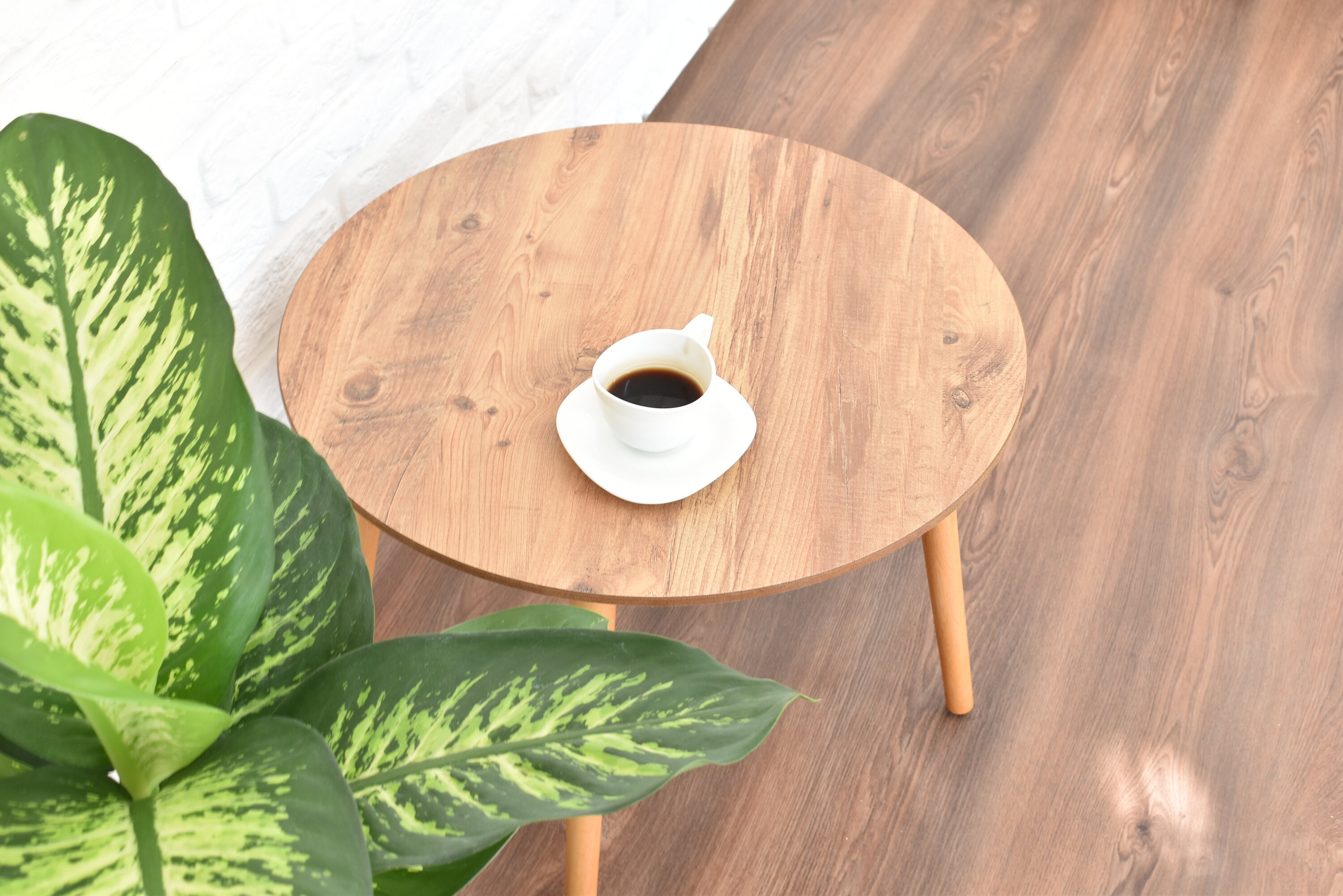 Rustic Round Coffee Table / X4 Wooden Legs / Center Table / - Etsy