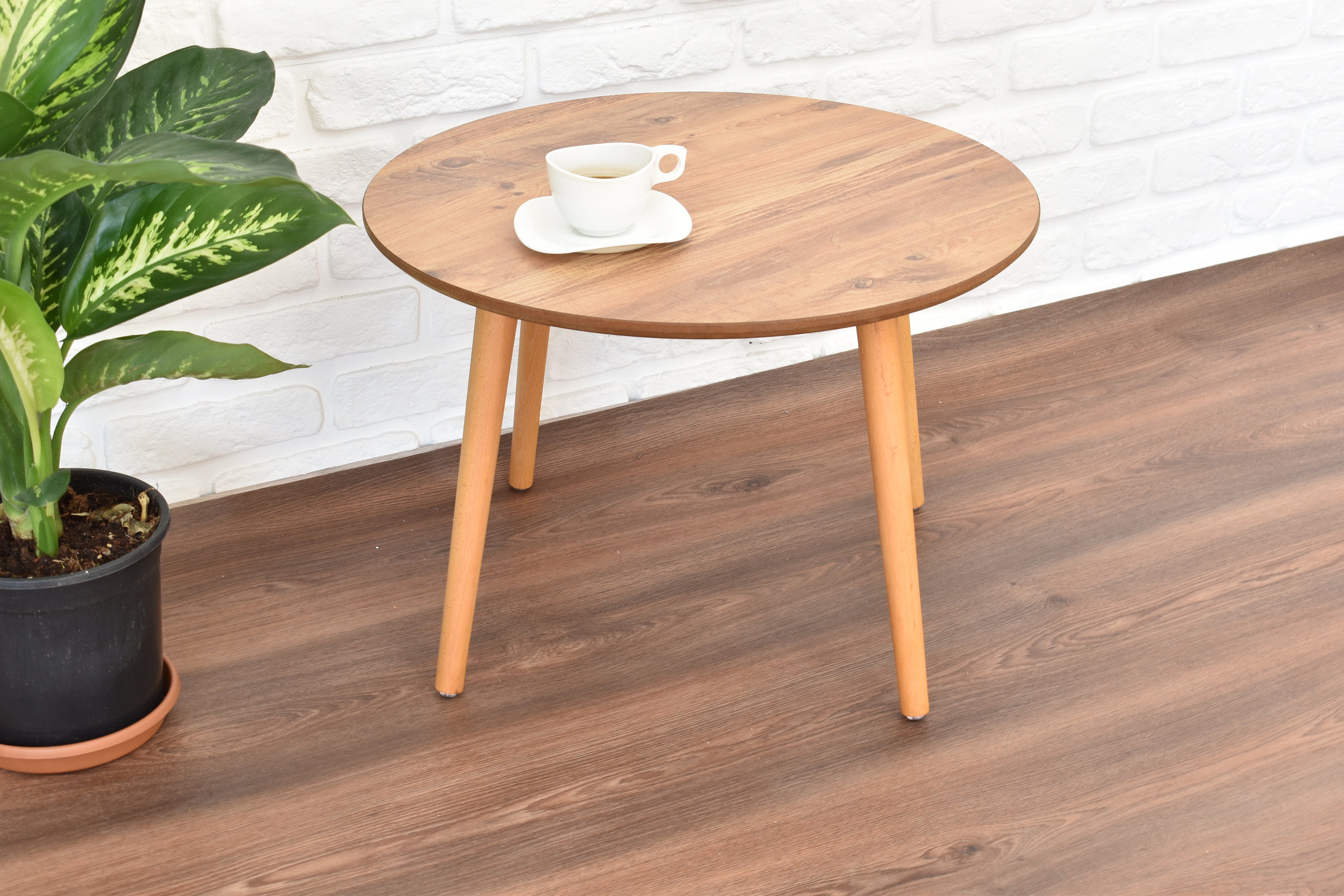 Rustic Round Coffee Table / X4 Wooden Legs / Center Table / - Etsy