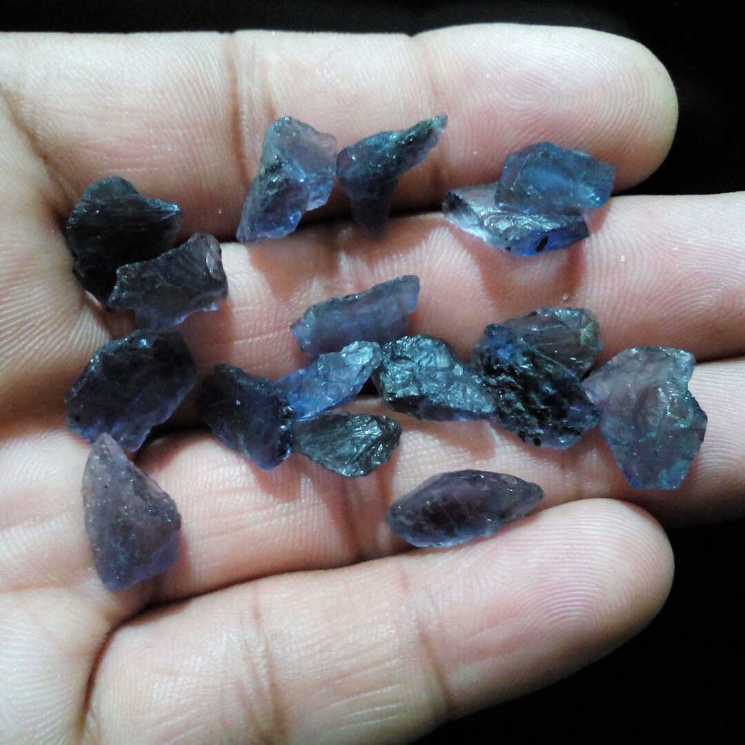 Beautiful A+ 17 Piece Blue Iolite Raw, Iolite Gemstone, Size 14-15 MM ...