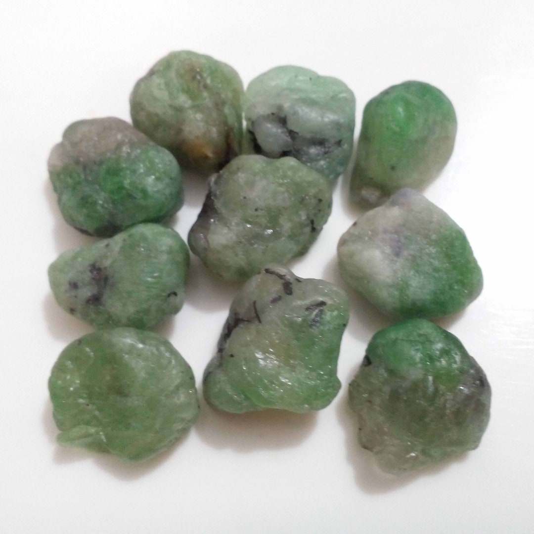 Ultimate A+ 10 Piece Tsavorite Green Garnet Raw, Natural Tsavorite, 15-17 MM Tsavorite Garnet ...