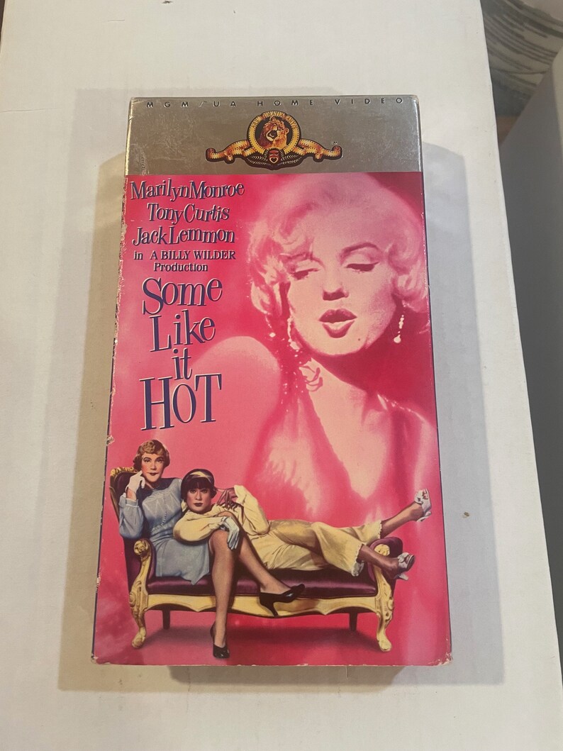 Some Like It Hot VHS "marilyn Monroe & Tony Curtis , Jack Lemmon" - Etsy