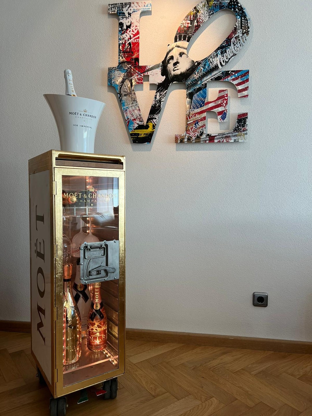 Airline Trolley Moet, Aircraft Trolley, Minibar, Moet Bar, Champagne ...