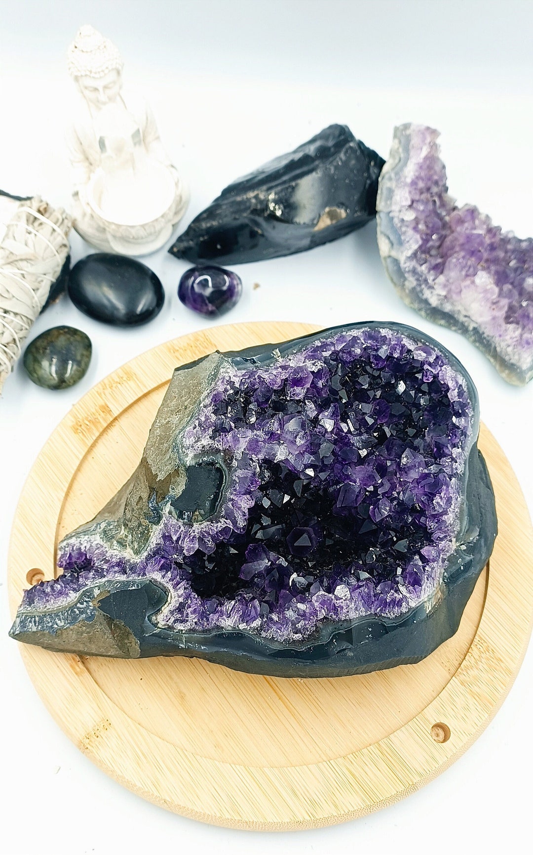 Superb Amethyst Geode, Very Good Quality, Grade AAA collection ...