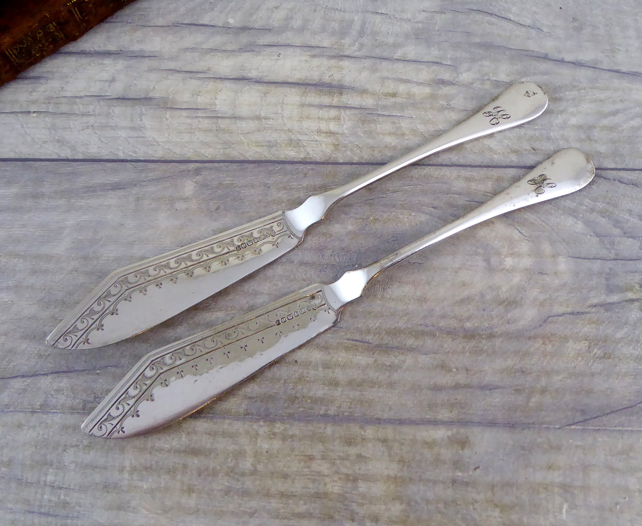 Vintage Pair of Silver Plated Fish Knives With H Monogramed - Etsy