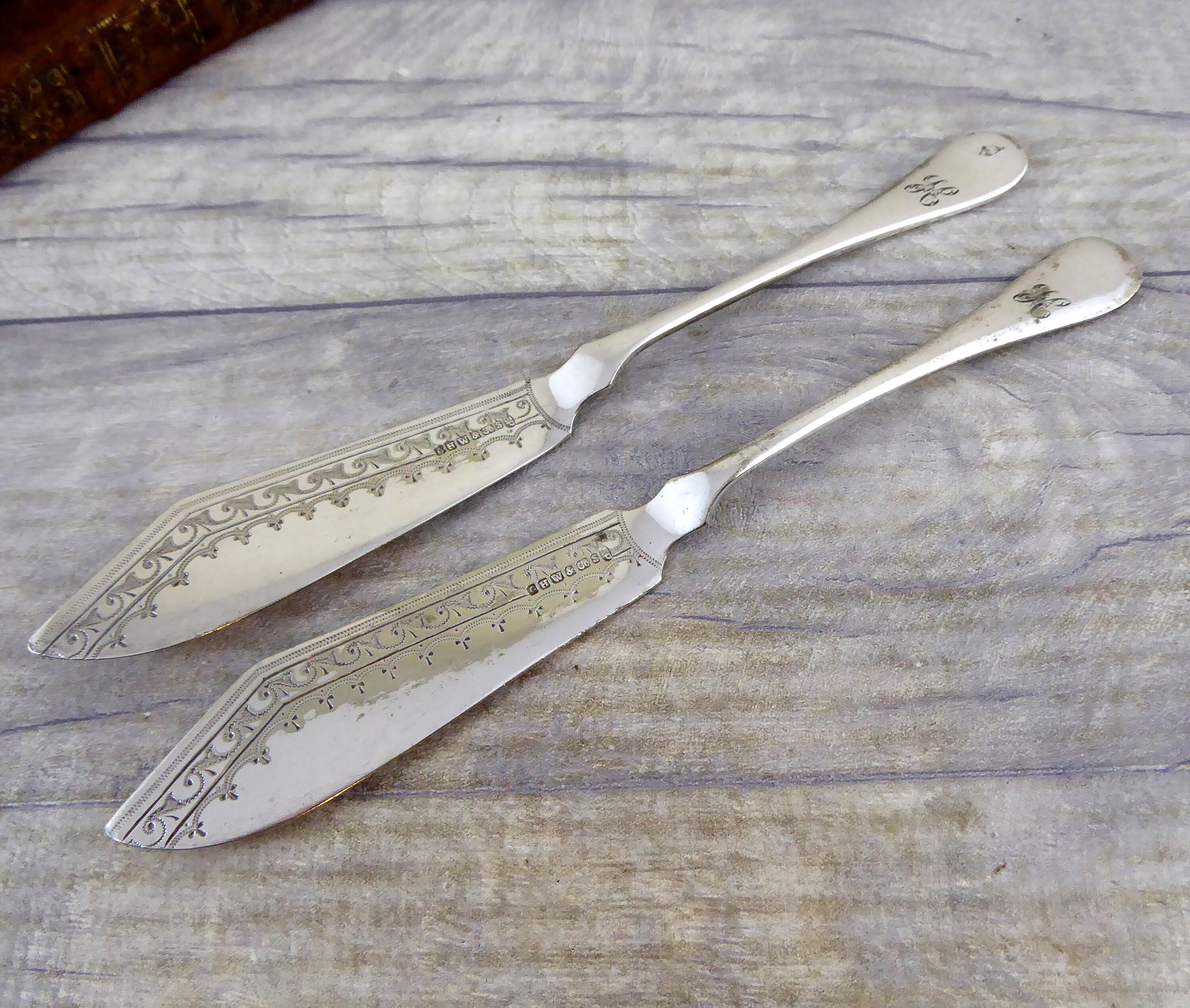 Vintage Pair of Silver Plated Fish Knives With H Monogramed - Etsy