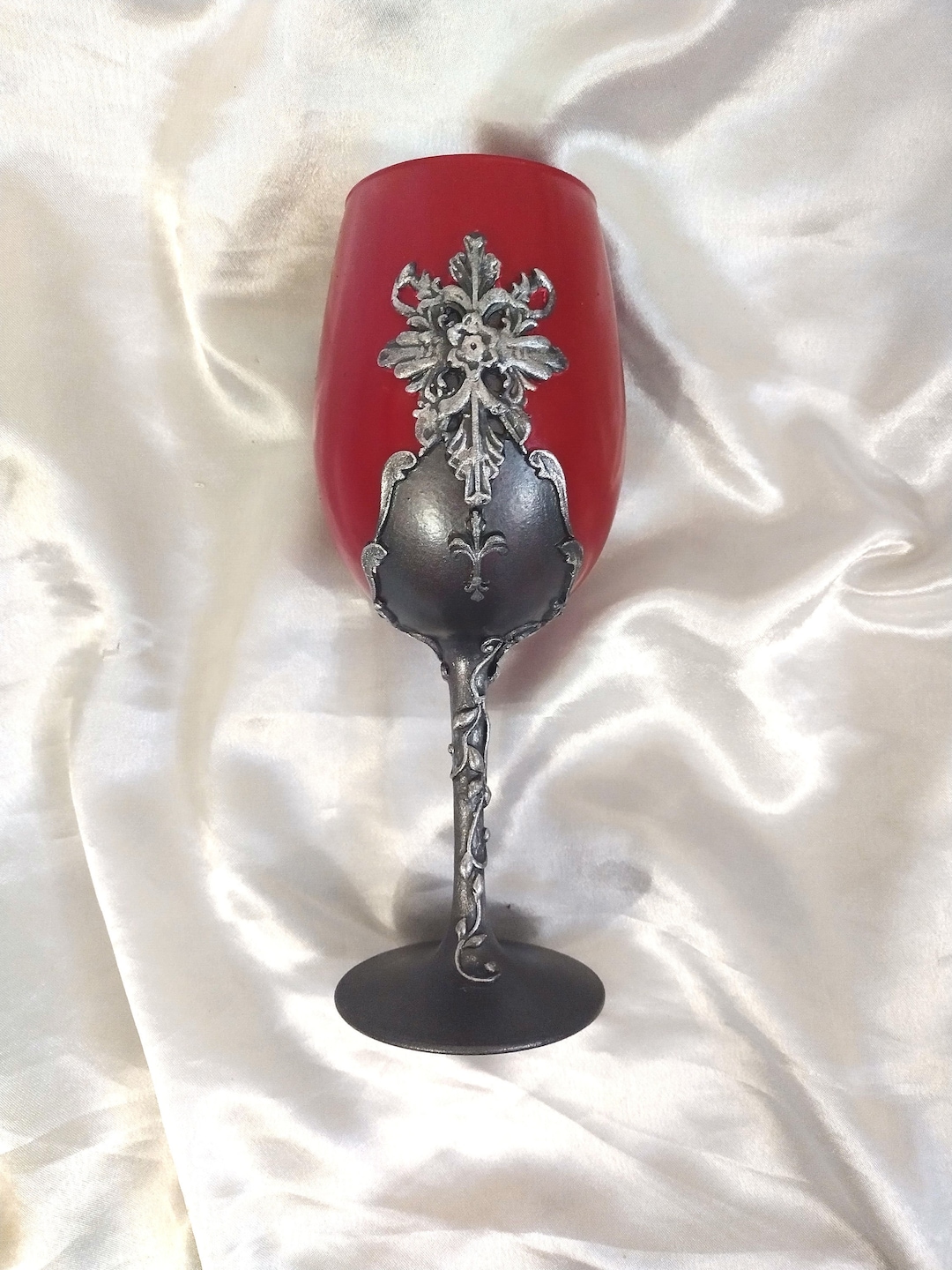Resident Evil Village Wine Glass Lady's Dimitrescu Goblet Collectible ...