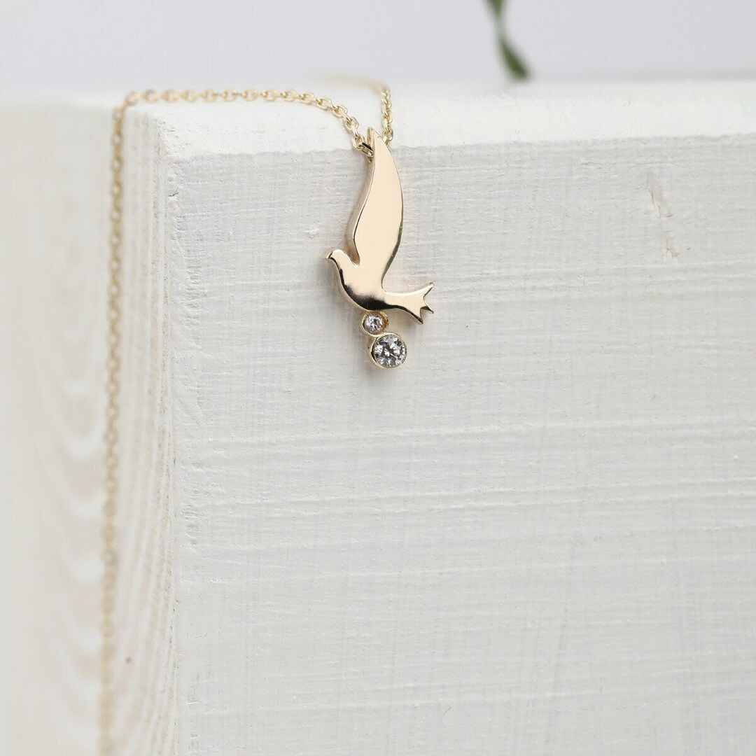 14K Real Gold Minimalist Bird Necklace/ Freedom Dove Necklace/ - Etsy